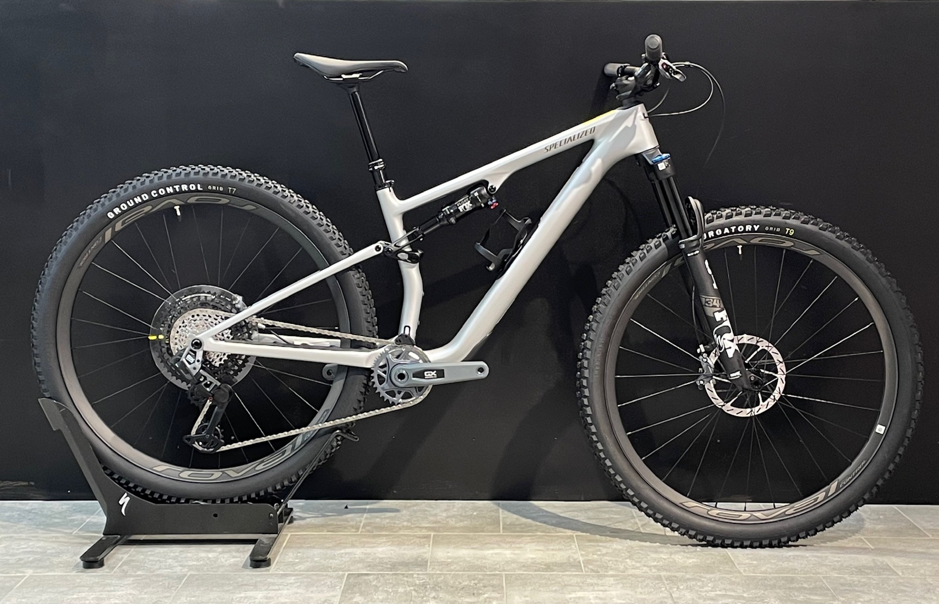 SPECIALIZED EPIC 8 EVO EXPERT LARGE 2025 SILVER - Cykelhuset